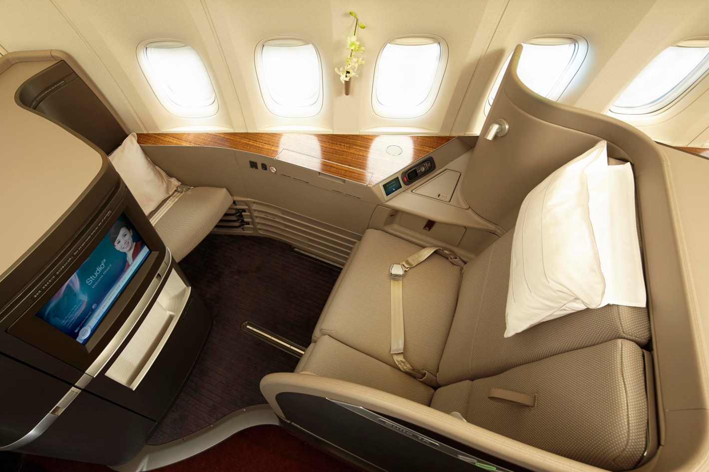 TheDesignAir –TheDesignAir’s Top 10 International First Classes 2015