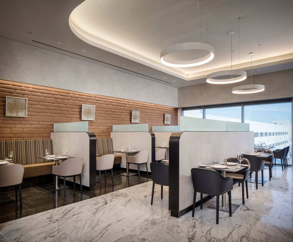 TheDesignAir –American Airlines Opens New Flagship First Dining And ...