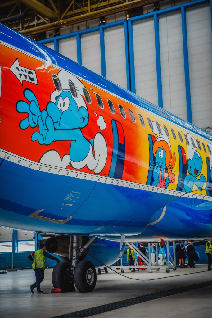 TheDesignAir –The Smurfs Take To The Skies Thanks To Brussels Airlines