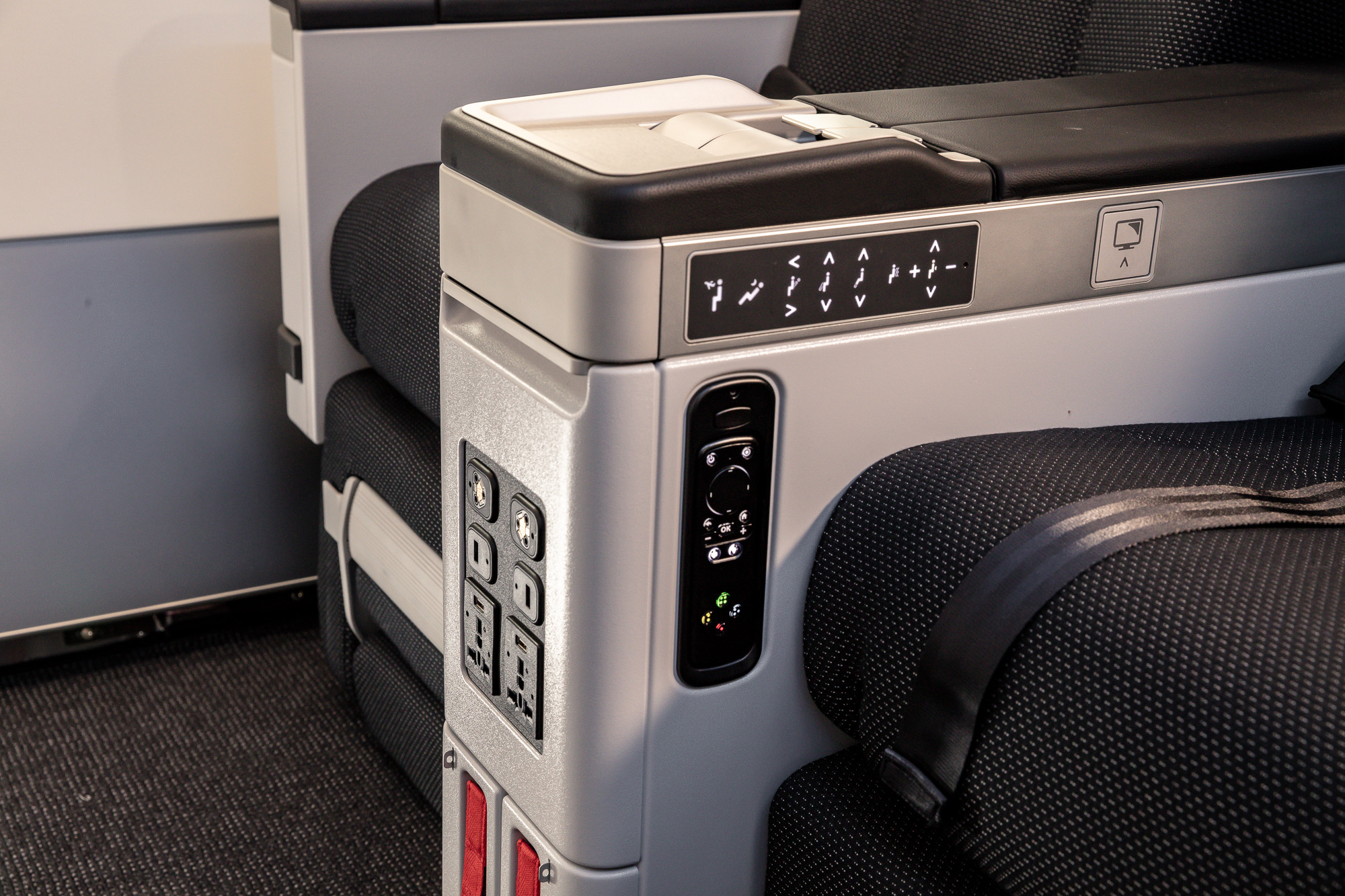 MEA receives new A321neo with new interiors and livery - TheDesignAir