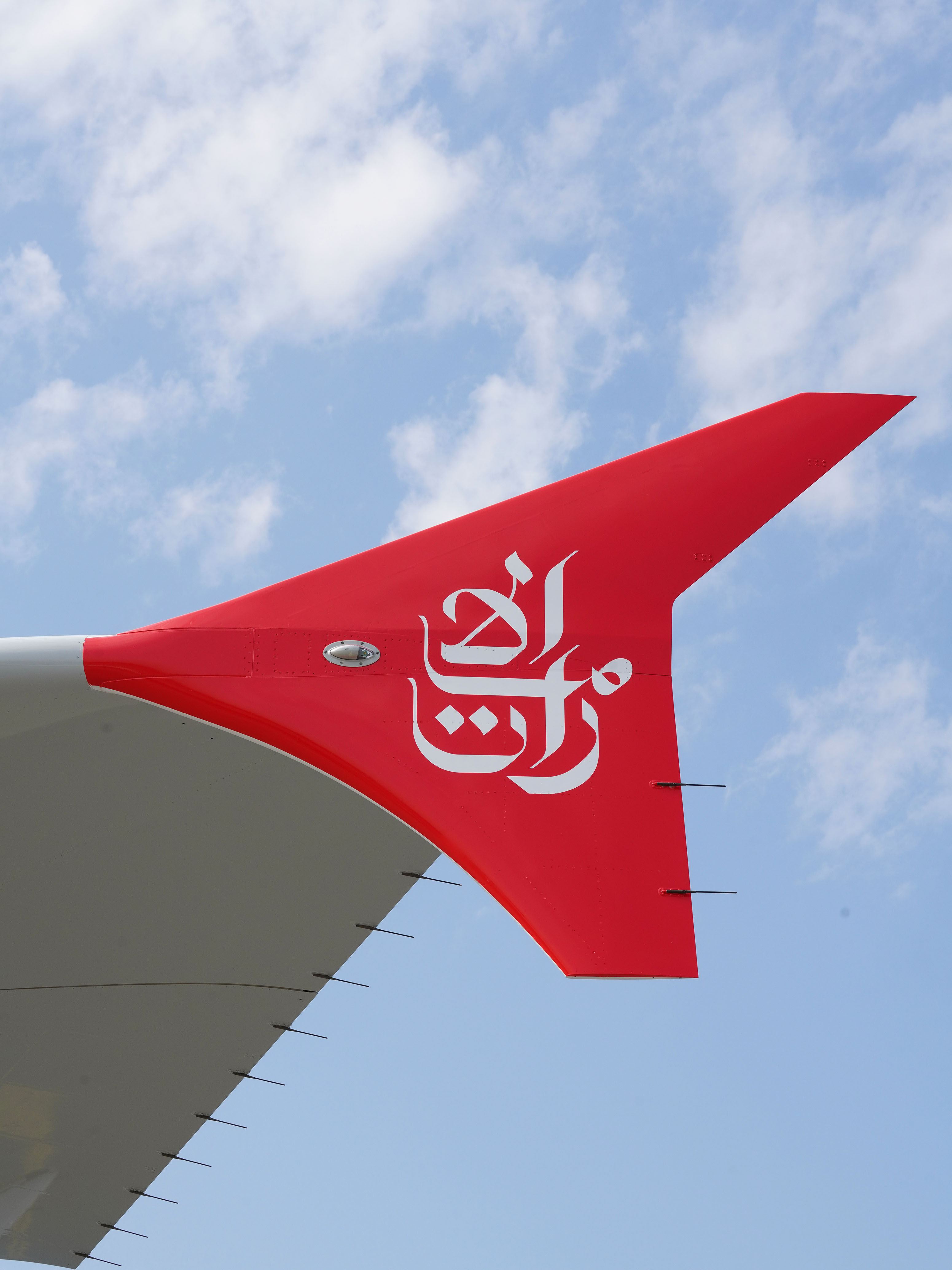 TheDesignAir –Emirates refreshes livery design with updated 3D paint effect
