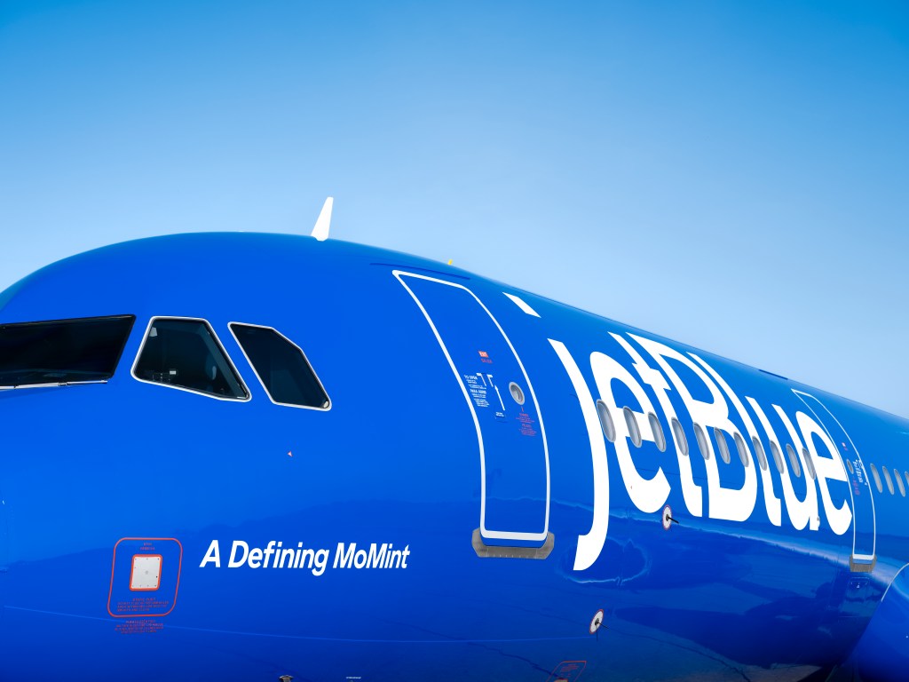 TheDesignAir –All hail bold liveries. JetBlue launches first ever full ...
