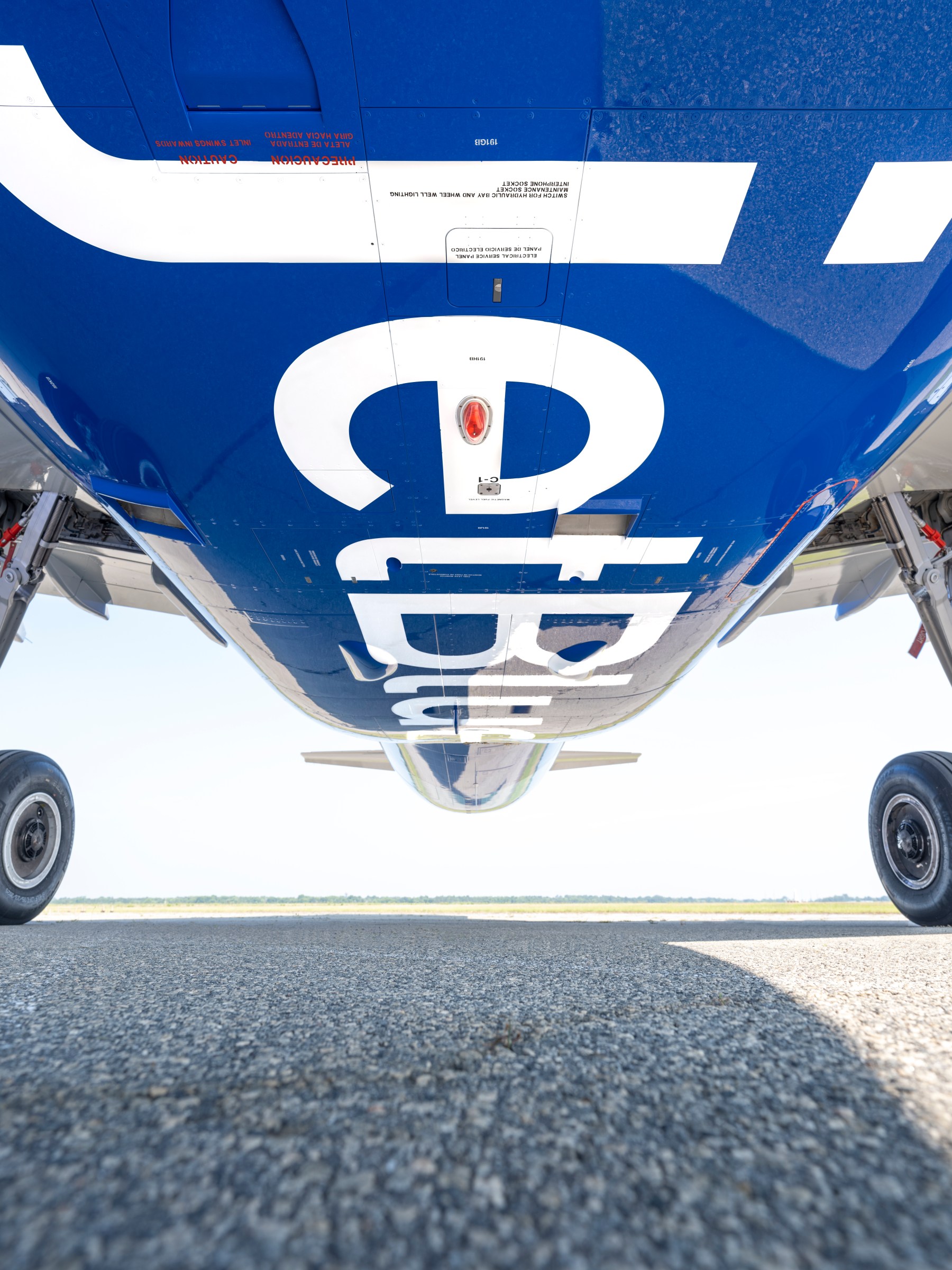 TheDesignAir –All hail bold liveries. JetBlue launches first ever full ...