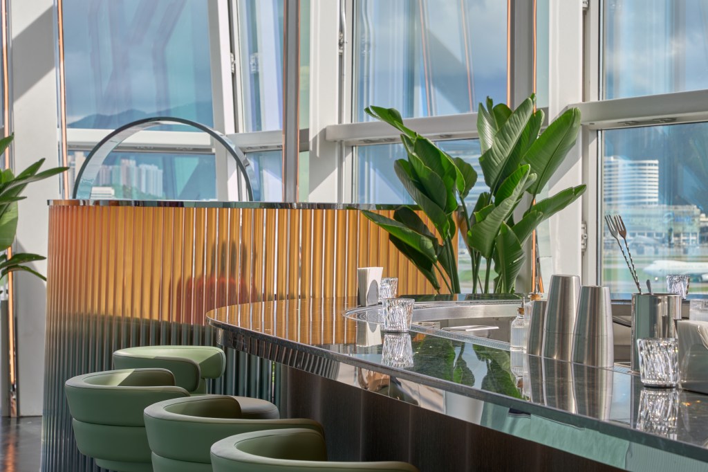 TheDesignAir –New bar concept ‘Intervals’ in Hong Kong by Plaza Premium ...
